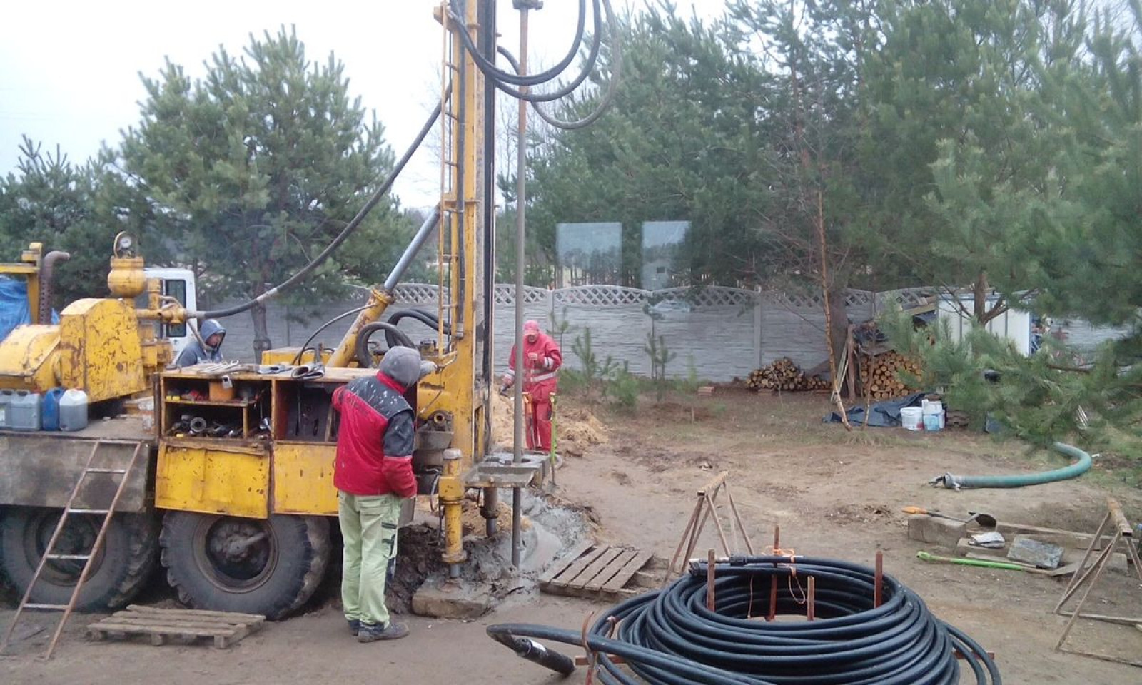 Gruntowa pompa ciepła w parterowym domu jest tania w eksploatacji