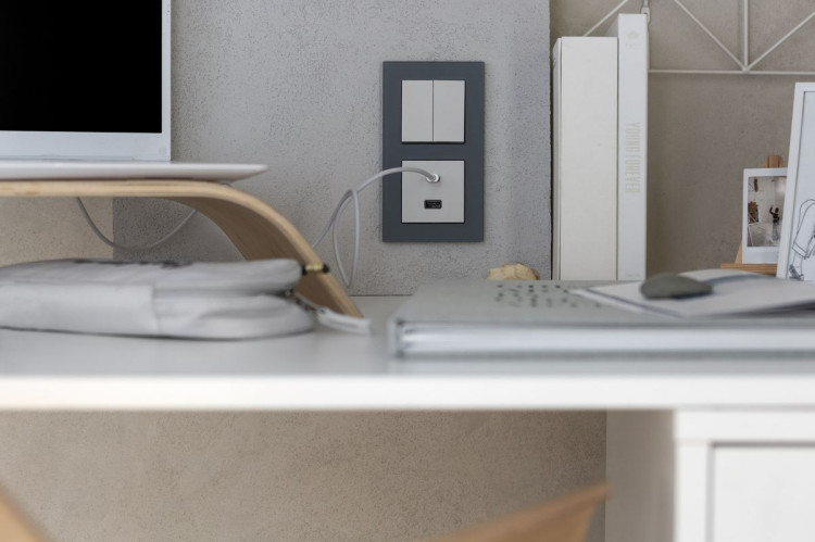 Simon 55 - nowa seria gniazdek i włączników | Budujemy Dom