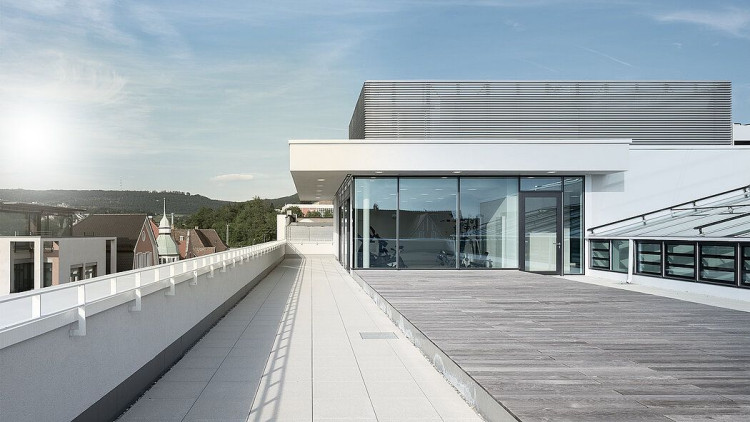 Czym jest attyka? Jakie ma zastosowanie w nowoczesnym budownictwie?