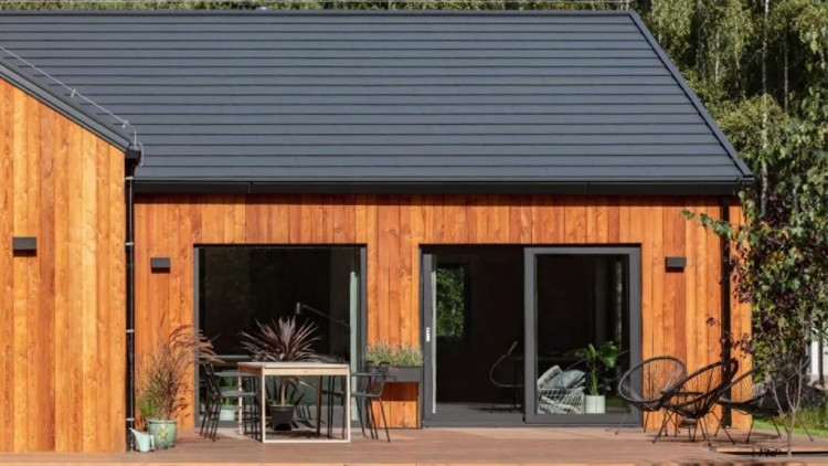 Jaki kolor dachu do nowoczesnego domu? Trendy 2025